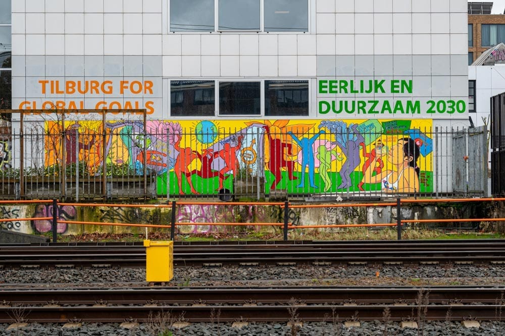 Muurschildering Tilburg for global goals - TilburgWijzer